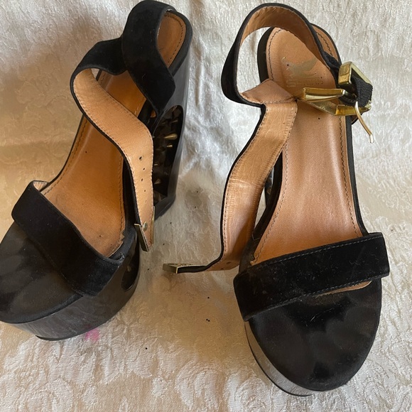Shiekh | Shoes | Shiekh 96 Black And Tan Platform Wedge Shoes With ...
